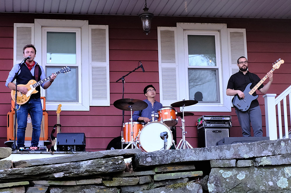 Front porch concert | My Hudson Valley