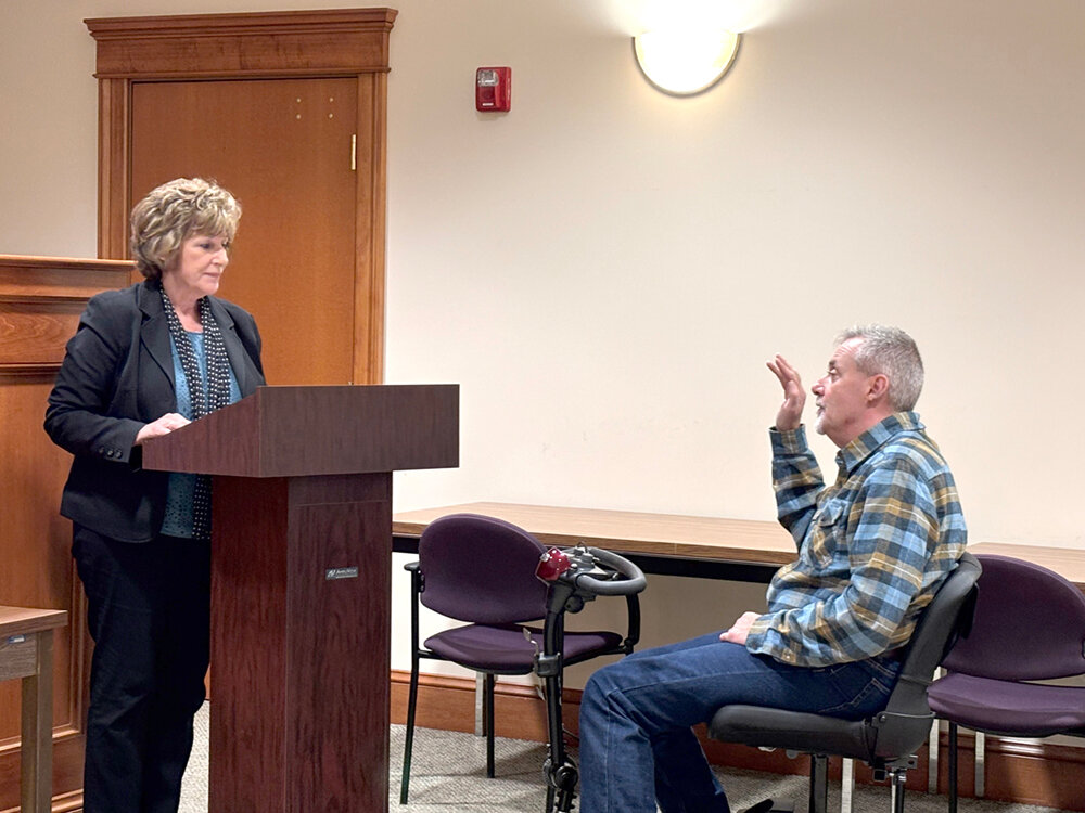 Dave Davis sworn in as Shawangunk justice | My Hudson Valley