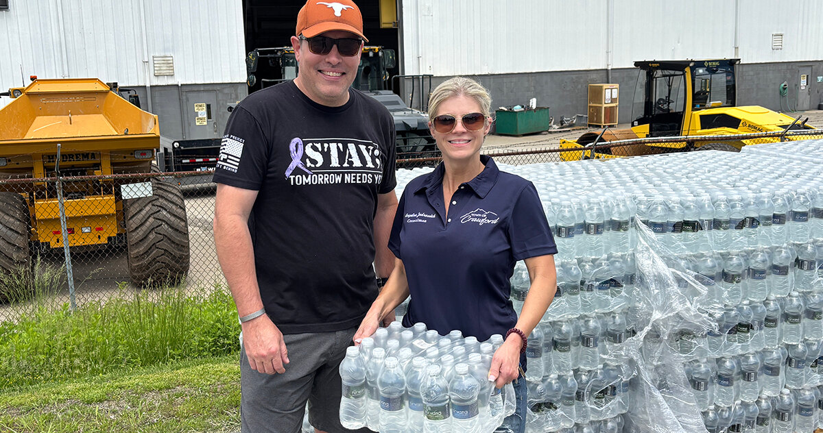 Crawford Town board distributes bottled water amidst water main break ...