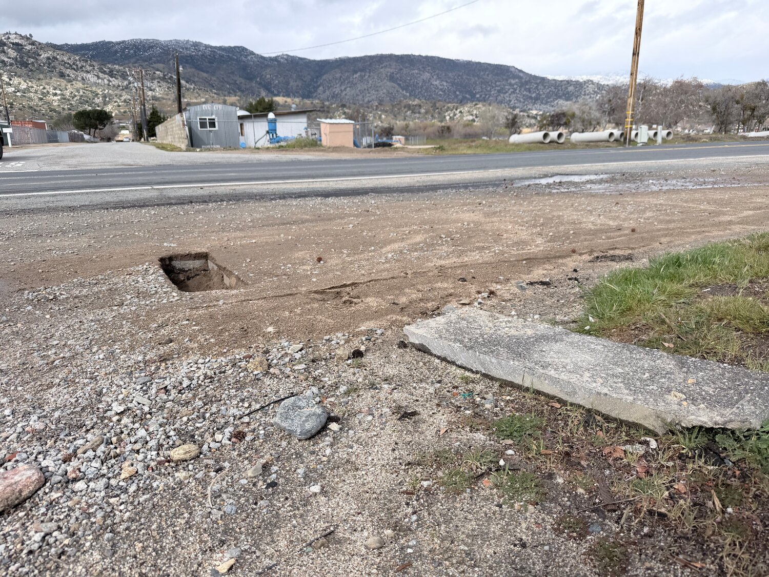 Public Works Crews Respond to Sinkhole at Edith Avenue and Lake ...