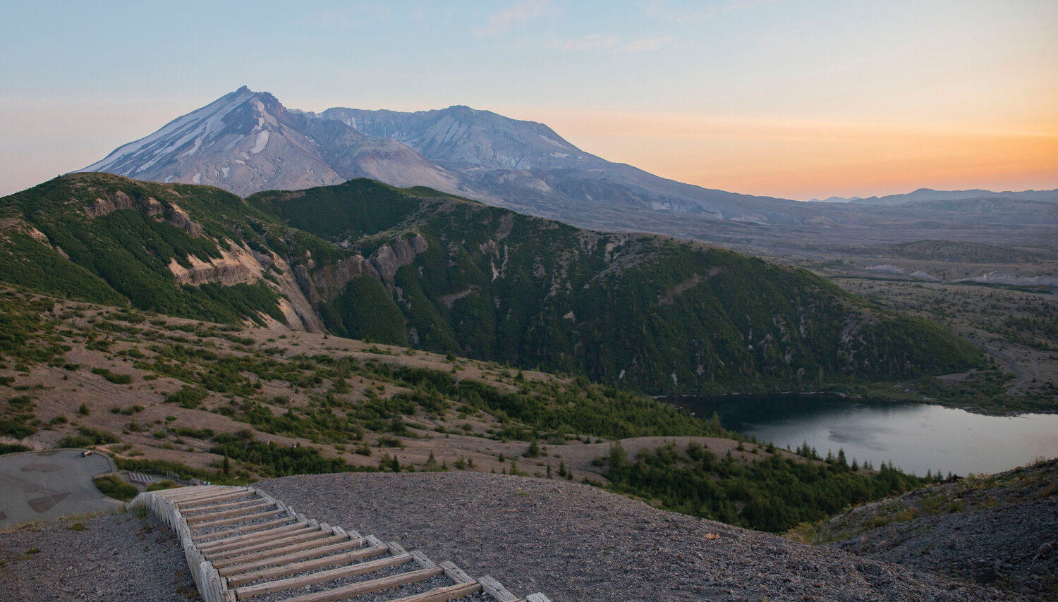 Mount St. Helens struggles to draw tourists 44 years after 1980 ...