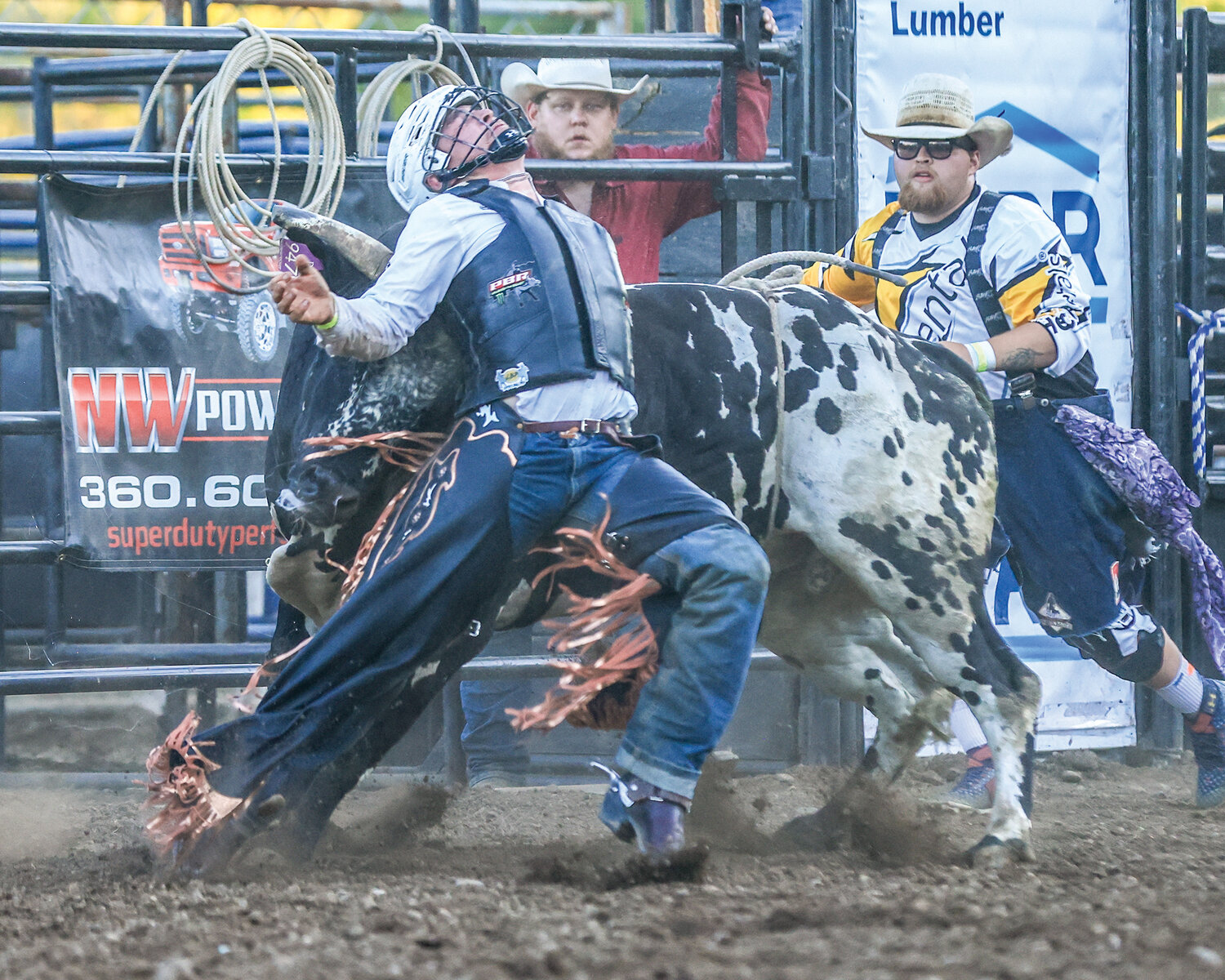 Hell on Hooves Roughstock Rodeo offers hard-hitting action | The Reflector