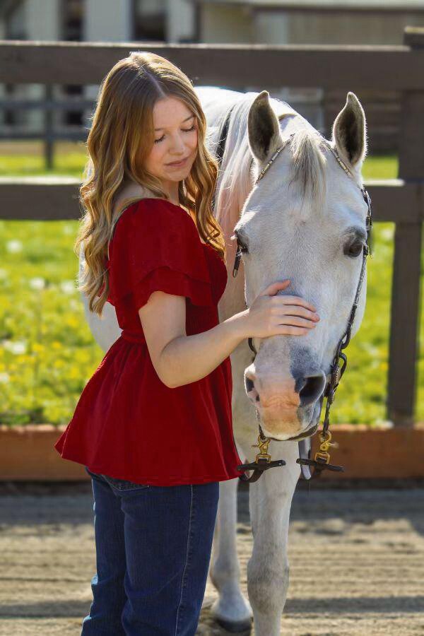 YHS junior named 2024 Arabian Horse Association Youth of the Year ...