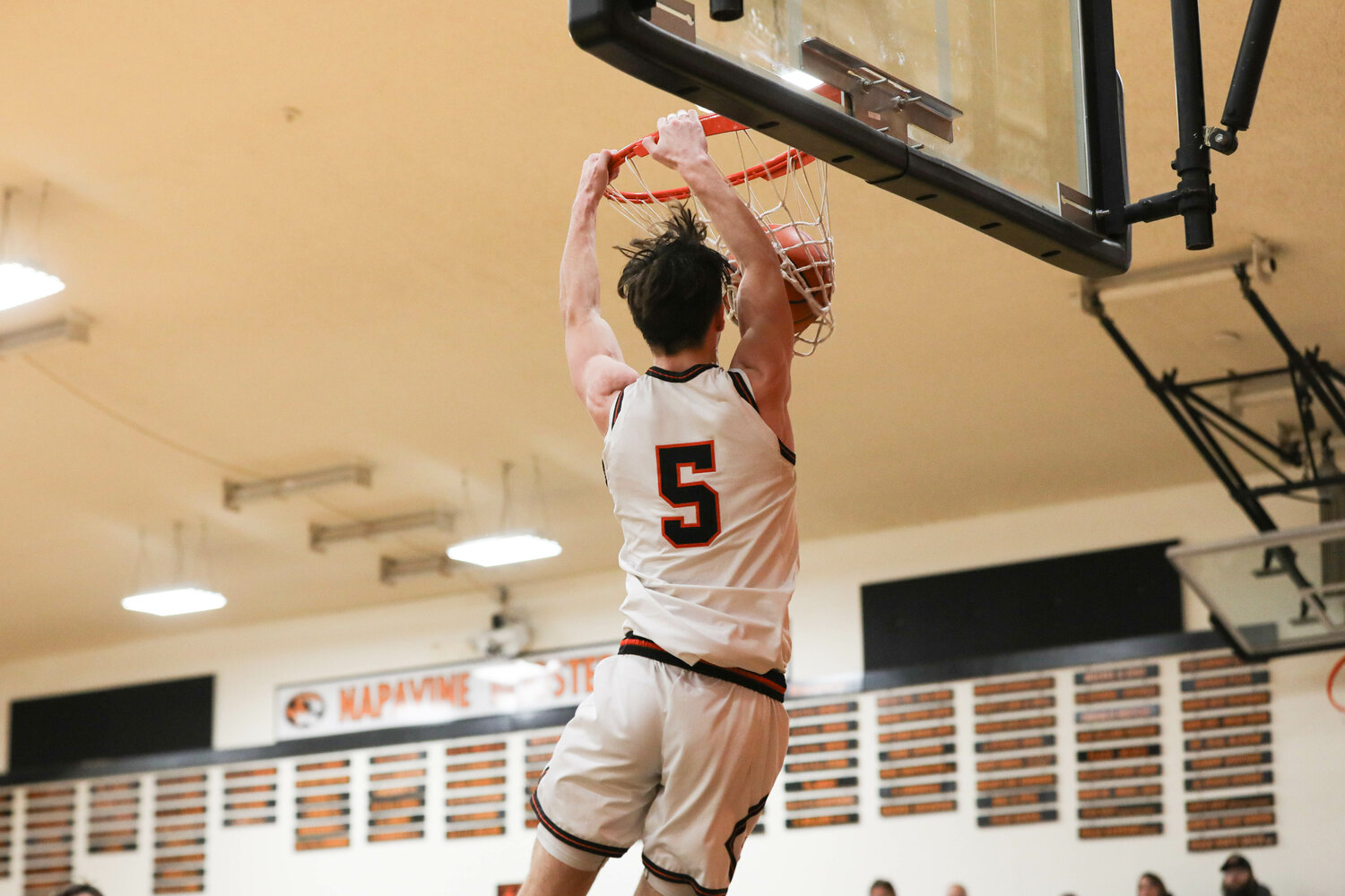 Tigers handle Timberwolves, remain unbeaten in C2BL play | The Daily ...