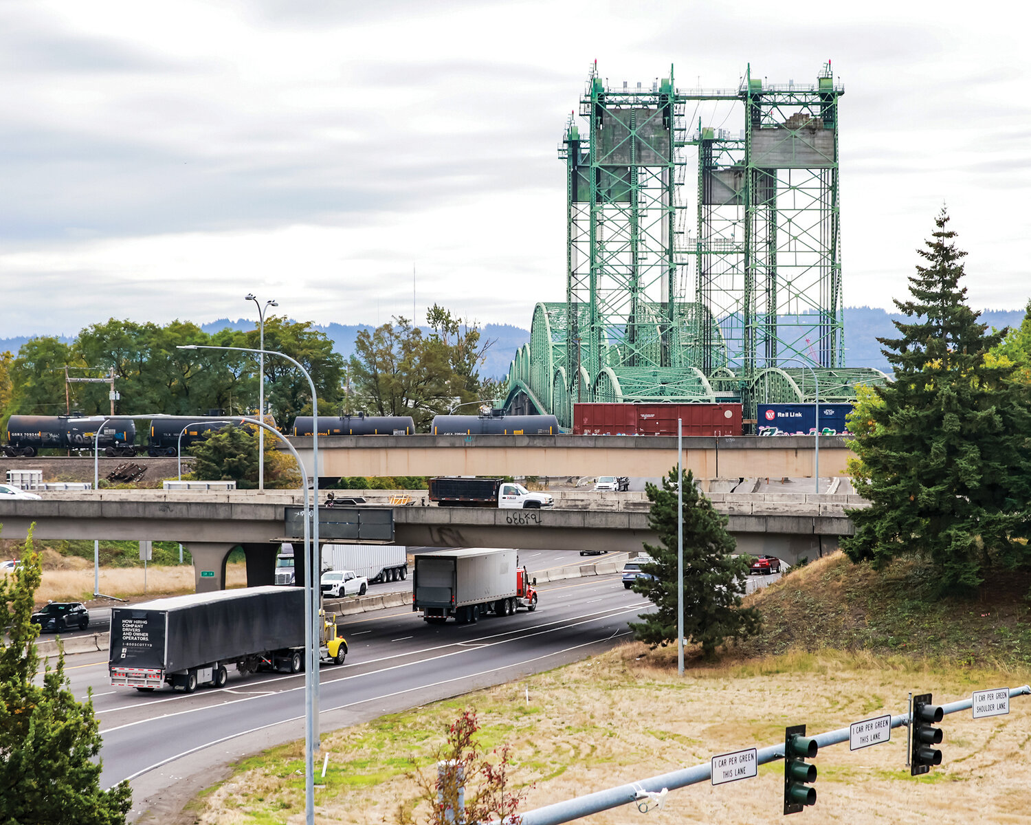 Community Focus: Residents say no to light rail with interstate bridge ...