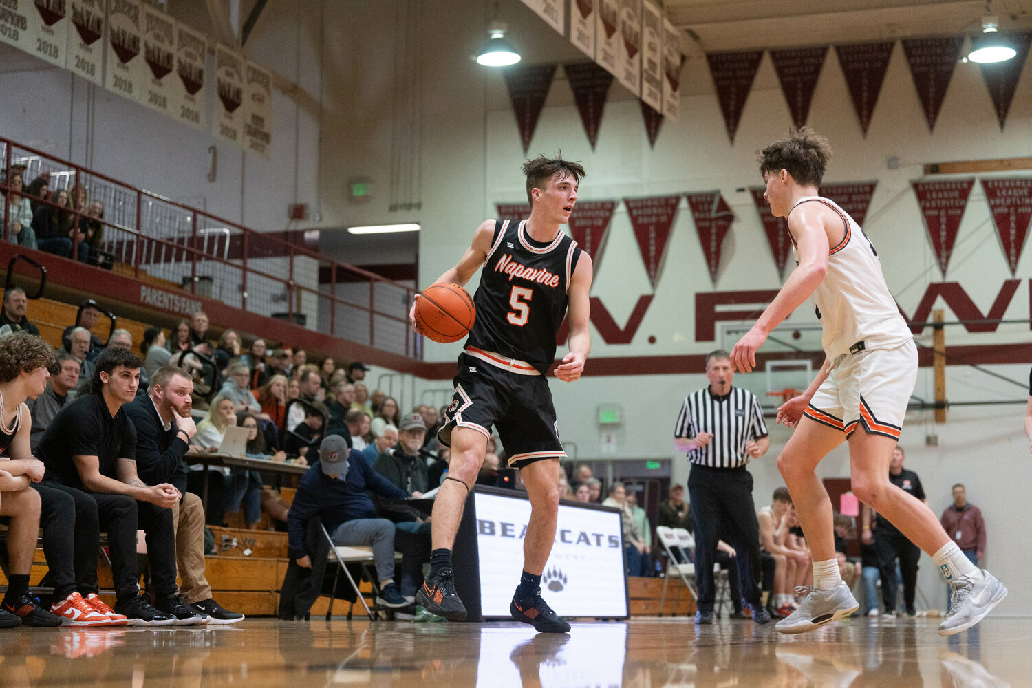 Napavine holds off Rainier to win third-place game | The Daily Chronicle