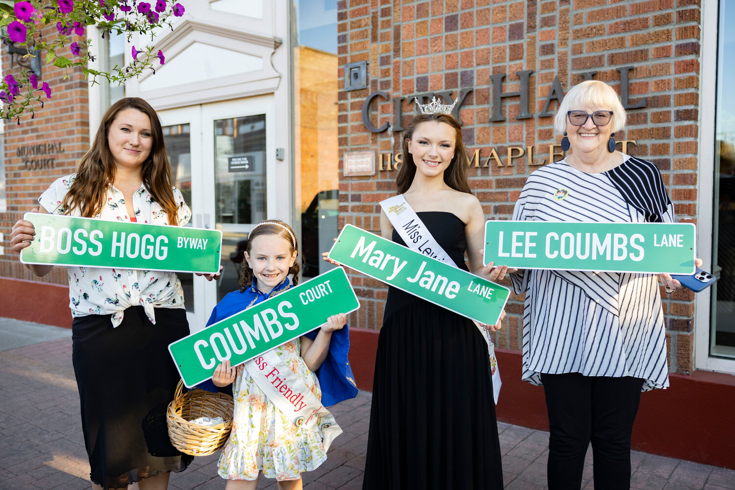 Southwest Washington Fair unveils four new street names honoring three ...