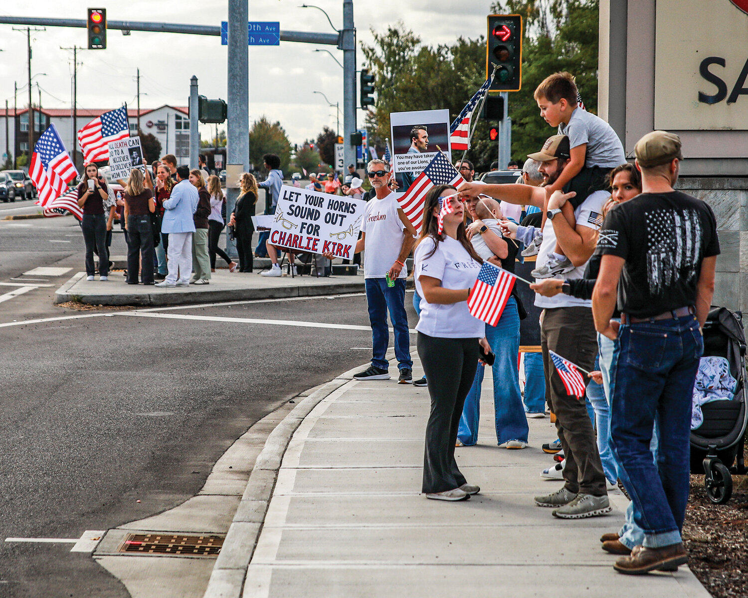 Opposition a no-show to peaceful Charlie Kirk event in Battle Ground ...