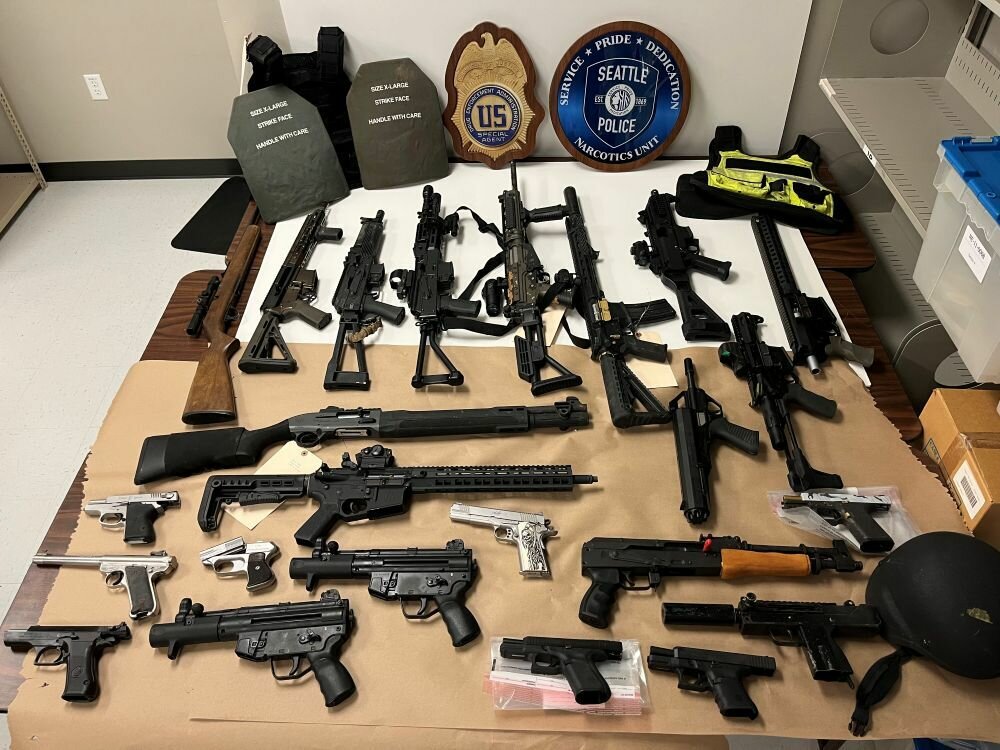 Centralia man connected to drug and gun trafficking group arrested in ...