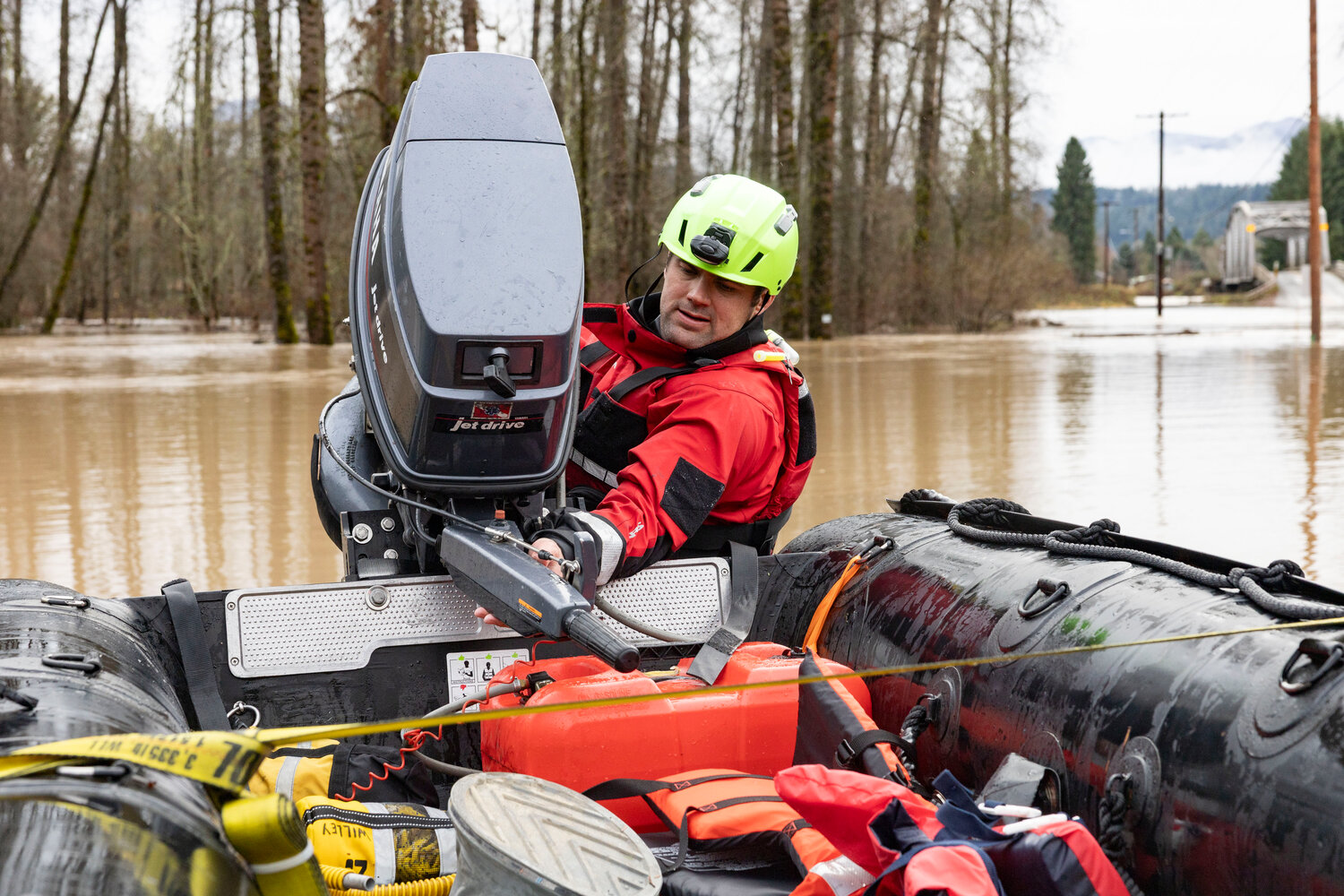 Washington floods: More than a dozen people rescued from trailer homes ...