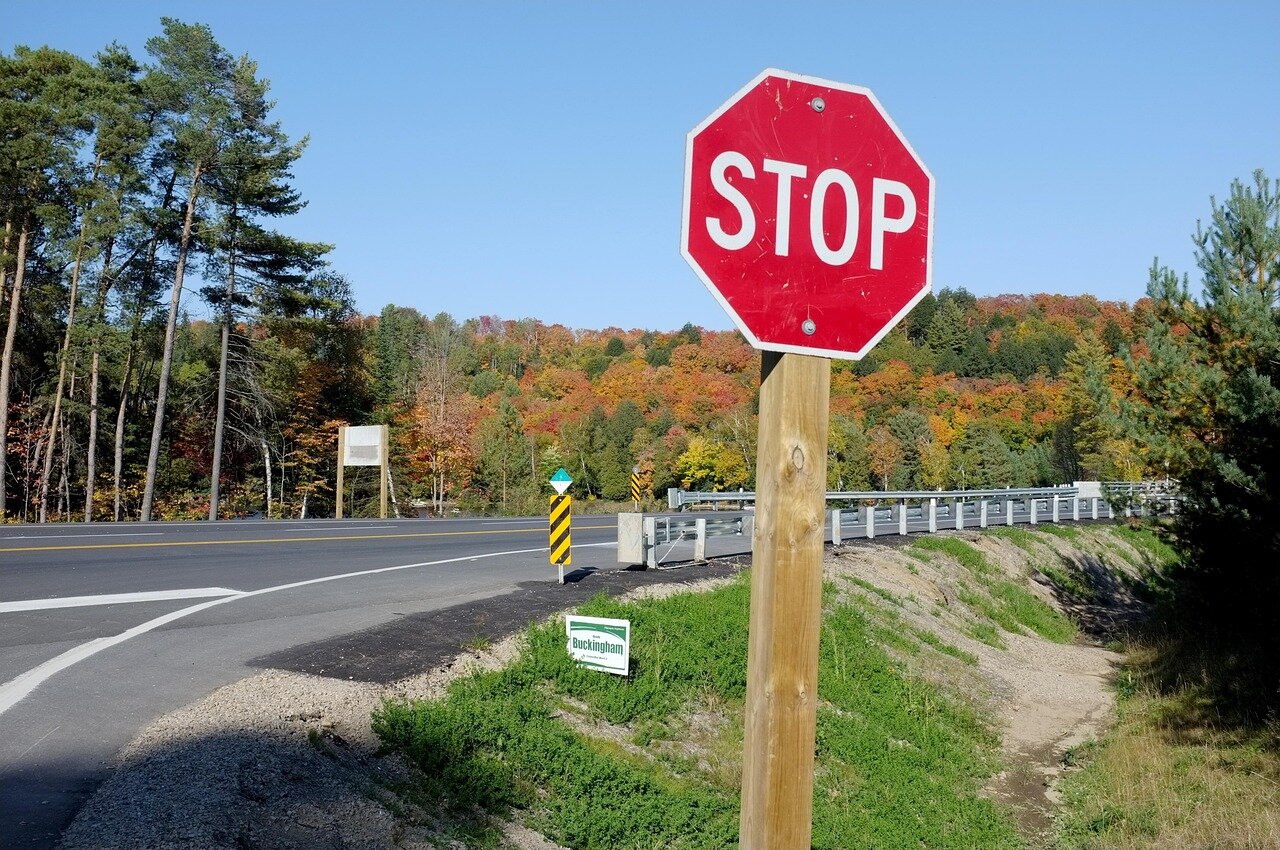 Can I roll through a stop sign if no one is around? What Washington law ...