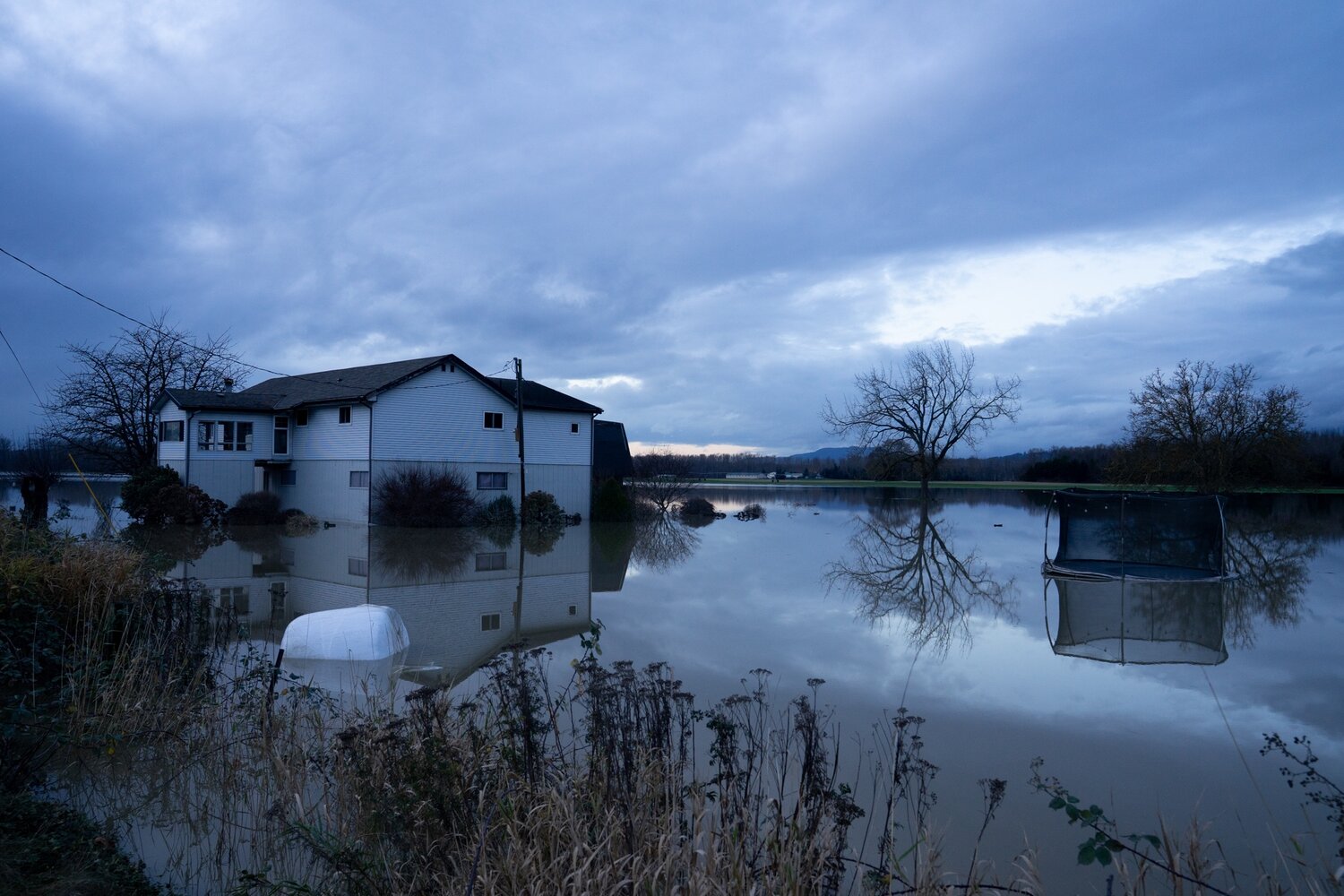 After days of flood and slide threats, a small Washington state town ...