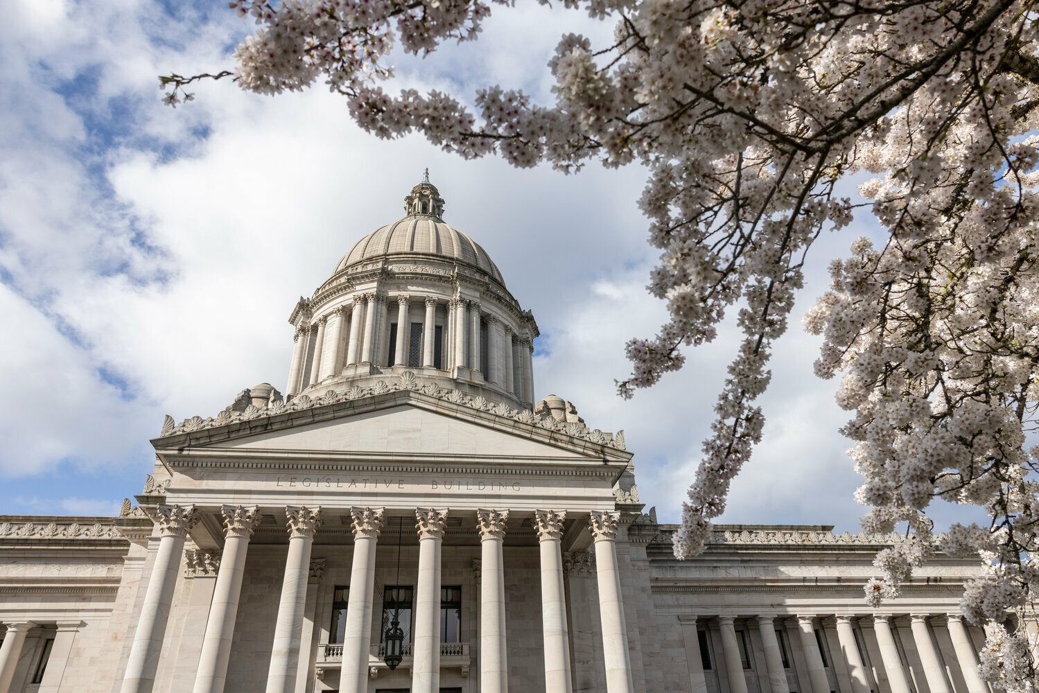 Washington takes another step to link its carbon market with California ...