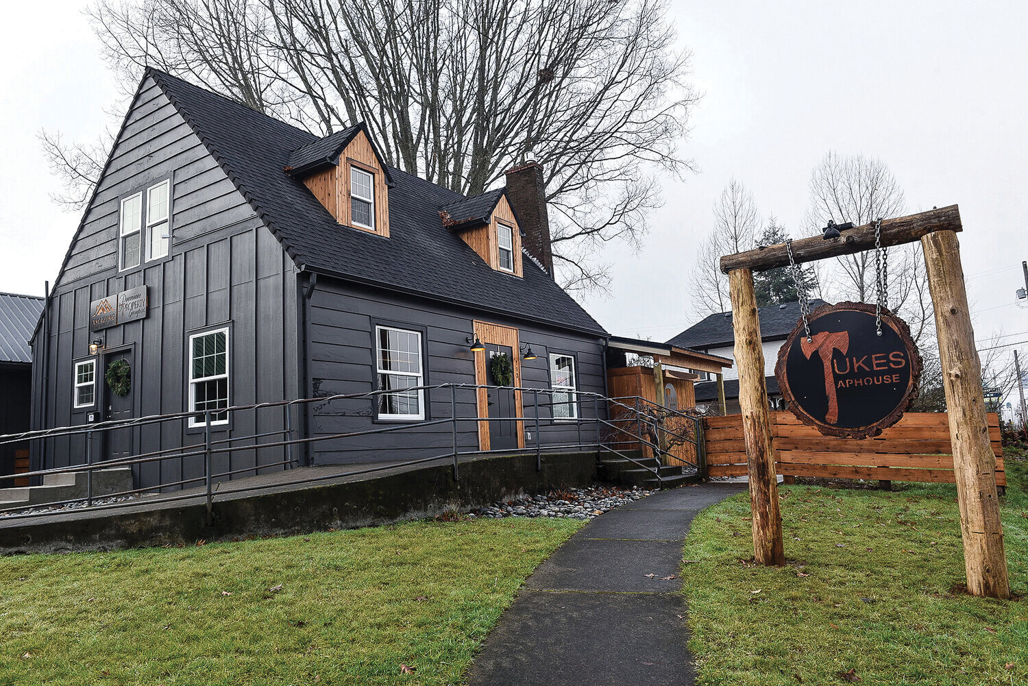 Tukes Taphouse changes ownership after two years in Old Town Battle ...