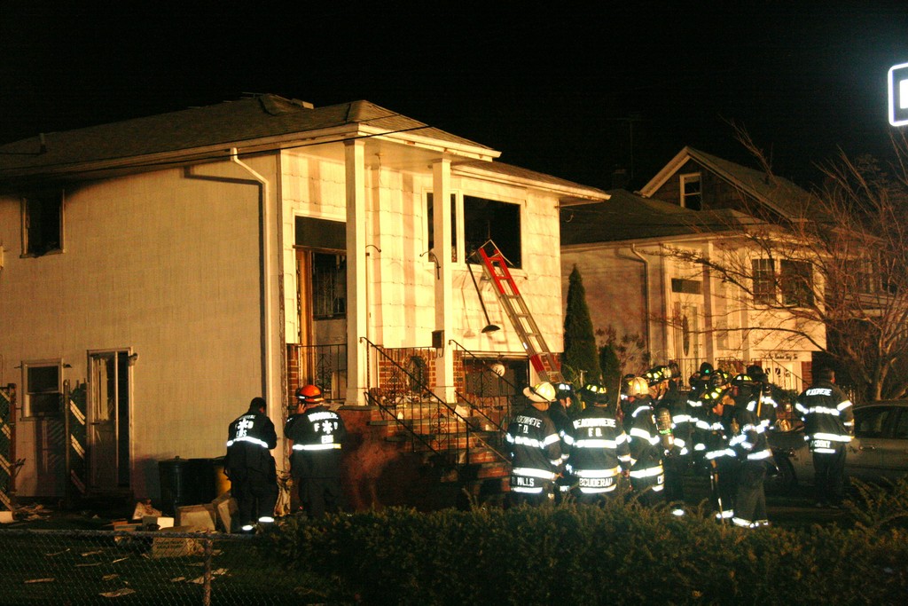 Fire rescue in Woodmere | Herald Community Newspapers | www.liherald.com