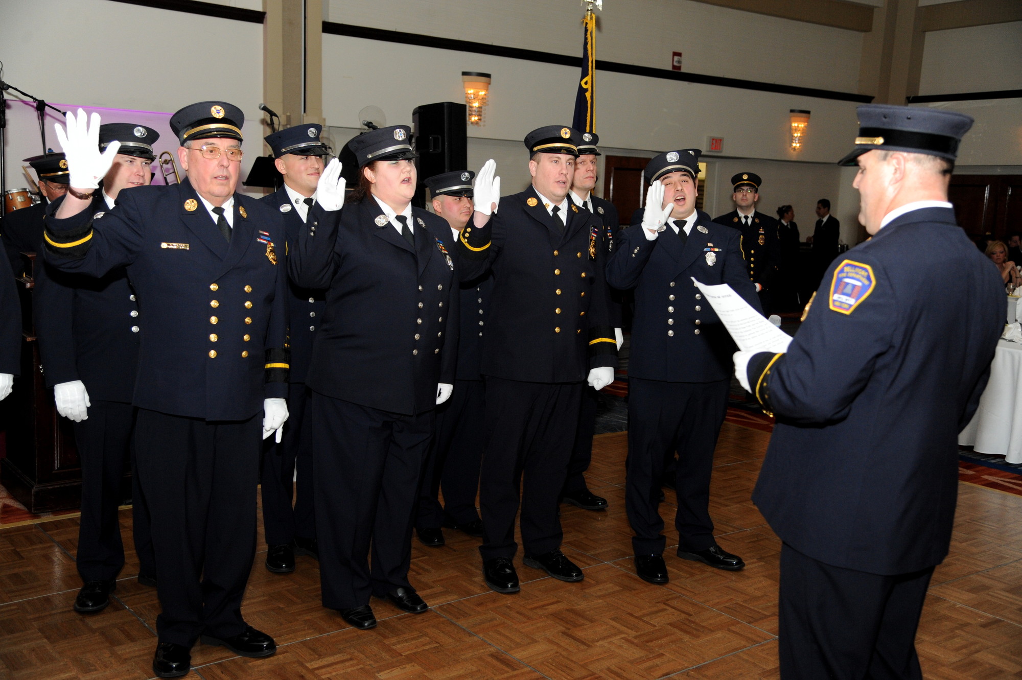 Bellmore Fire Department salutes officers at installation ceremony ...