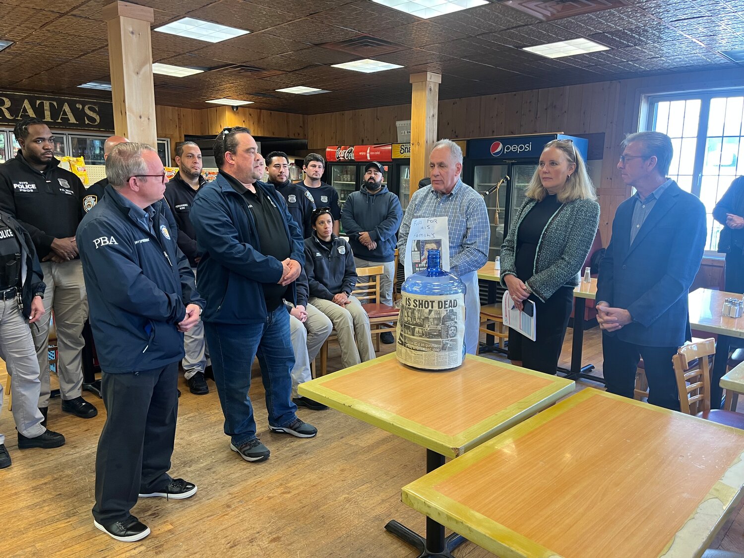 Aratas Deli raises funds for NYPD Detective Jonathan Diller’s family ...