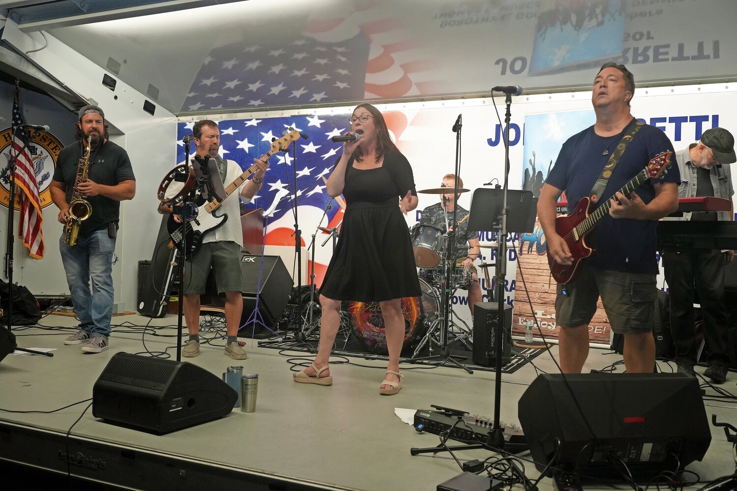 DOCK Holiday gets loud at Bellmore library | Herald Community ...