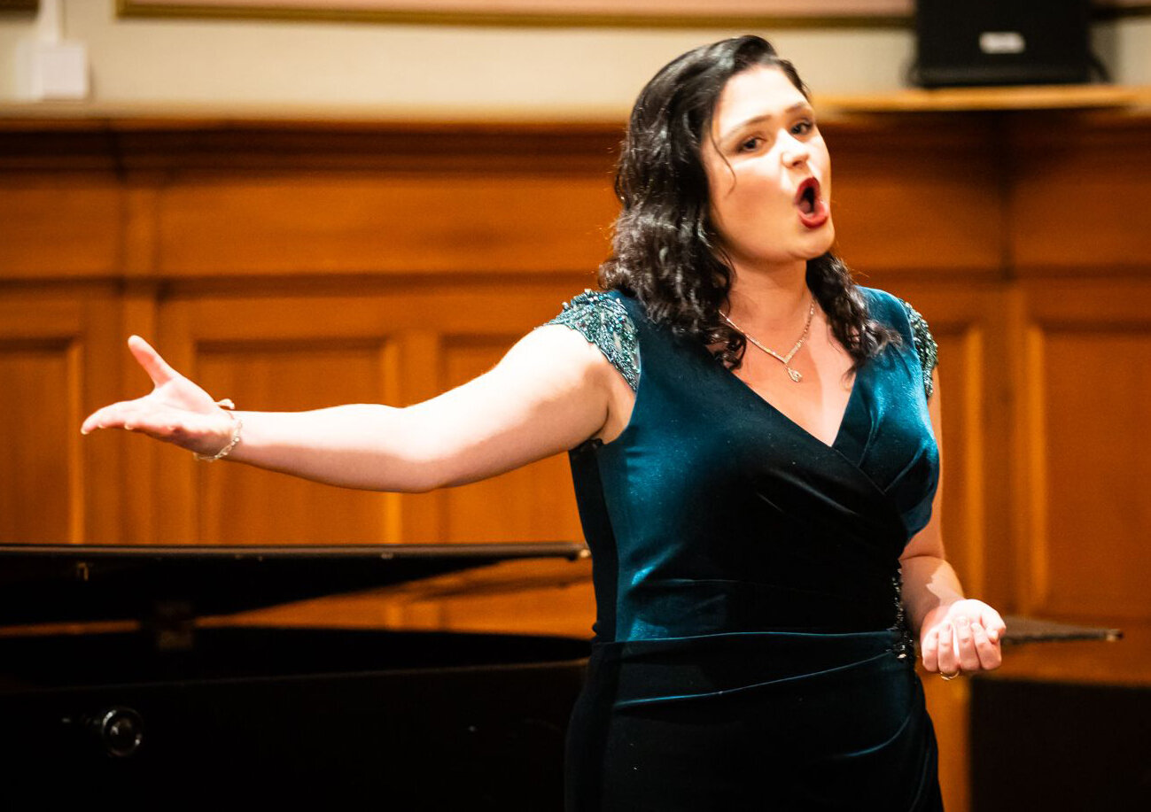 Hofstra Alumna brings Opera to Island Park Library | Herald Community ...