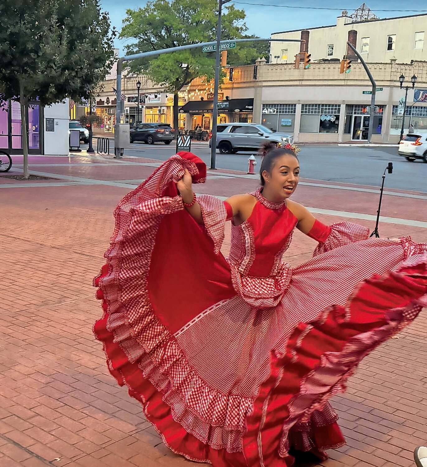 Glen Cove celebrates Hispanic heritage month | Herald Community ...