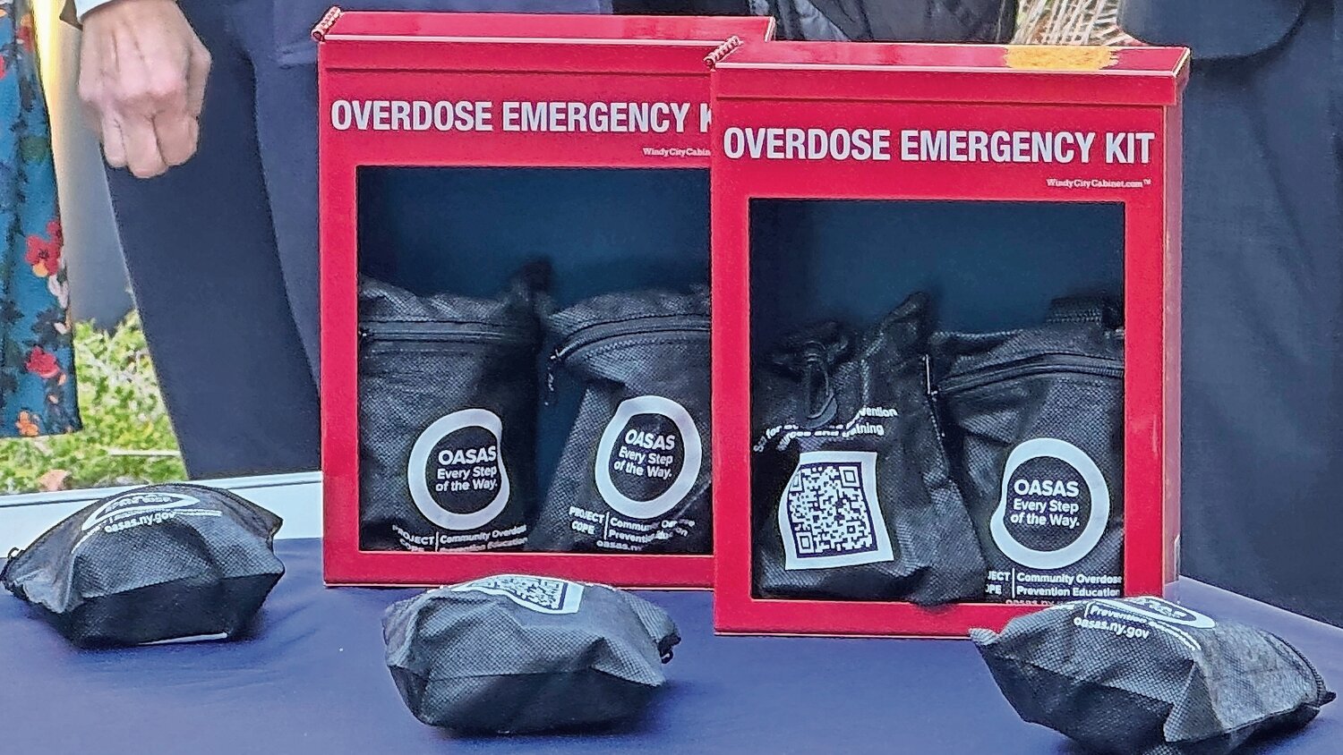 East Meadow local libraries now equipped with lifesaving Narcan kits ...