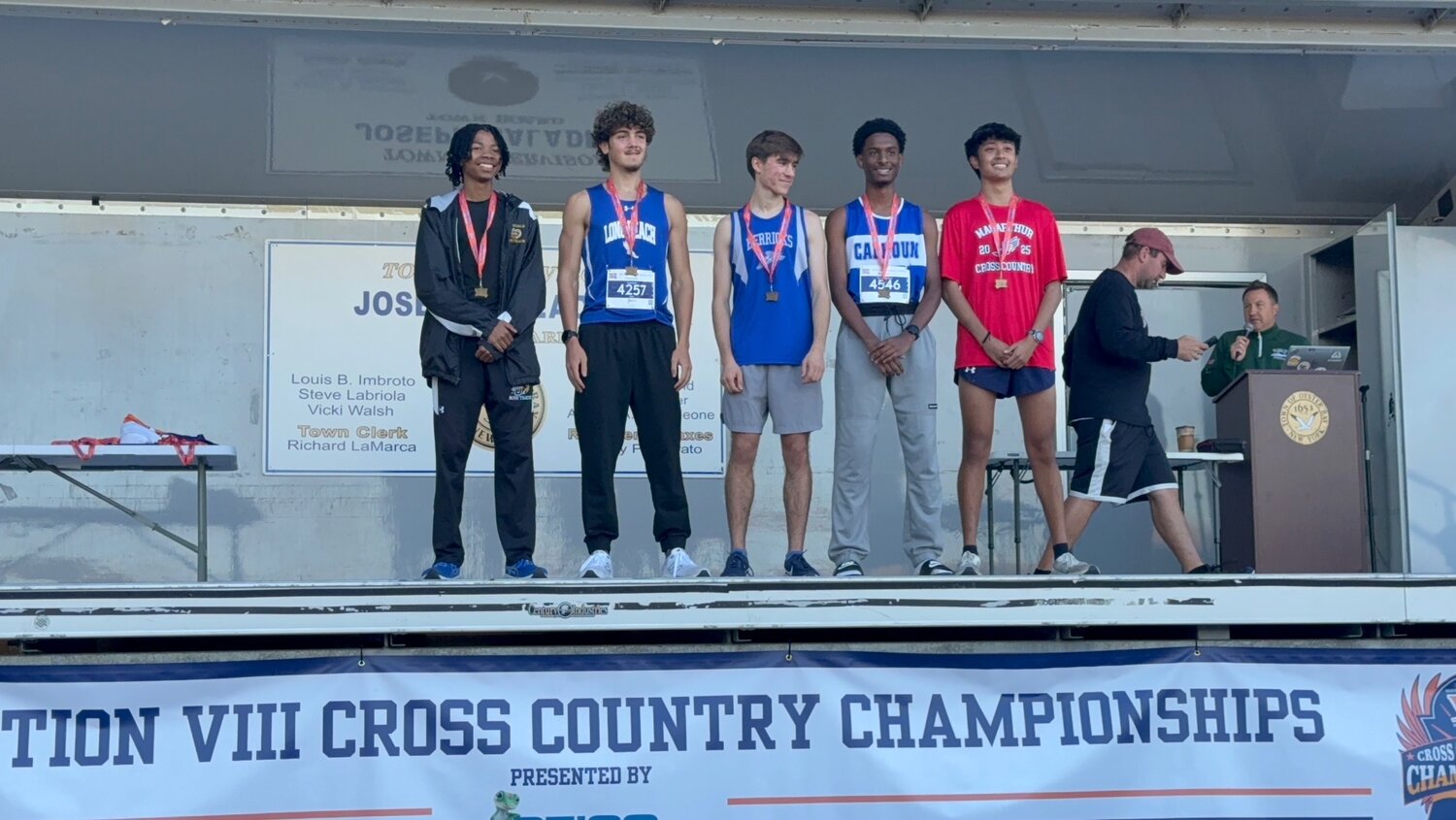 Ross Wallace wins Nassau Class I cross-country crown, ends decades-long ...