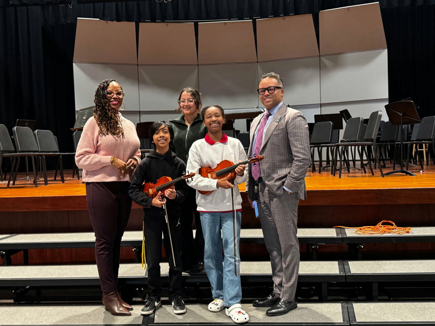 Orchestra student-musicians from Baldwin head to string festival ...