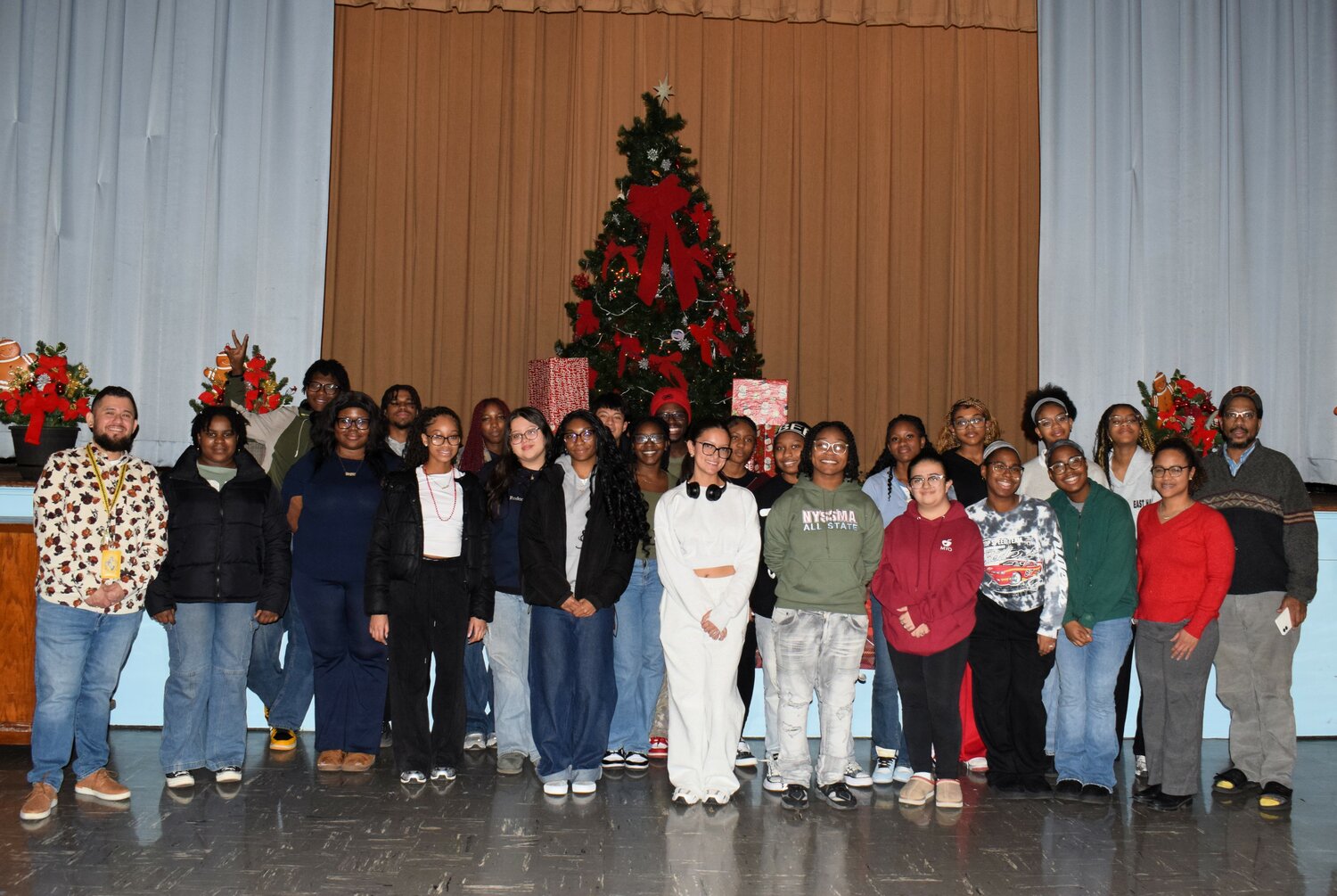 Local high school students light up A. Holly Patterson with festive ...
