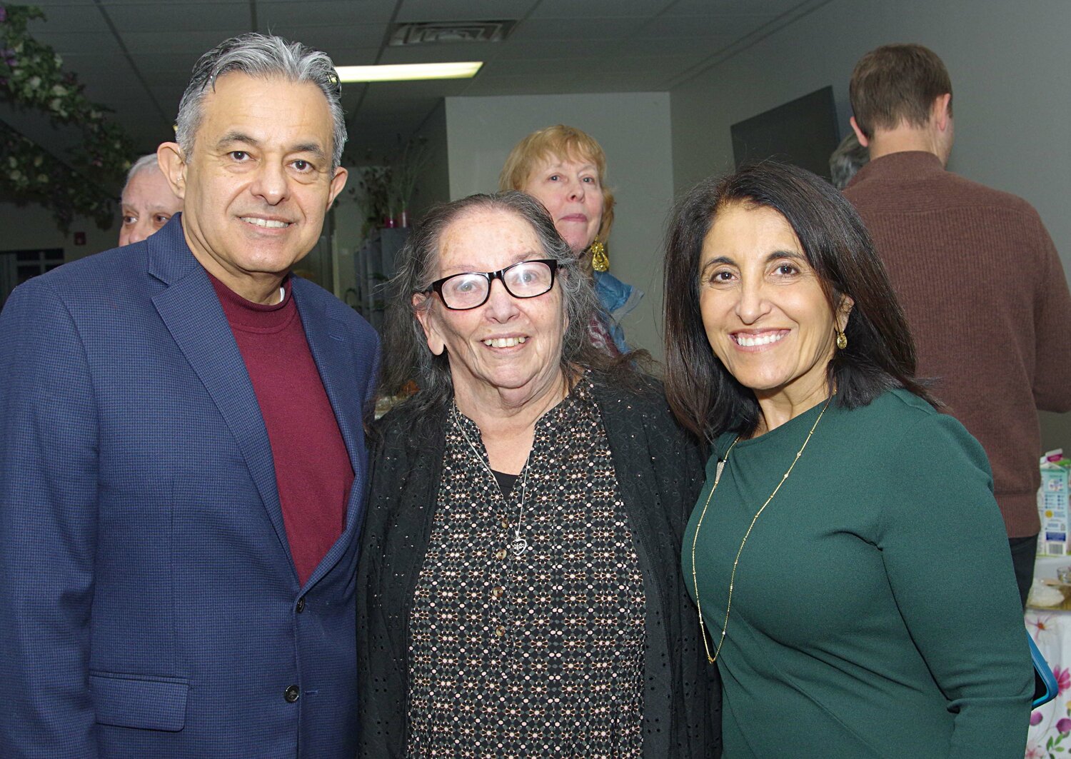 Long Island members of Bahá’í faith celebrate Naw-Rúz in Valley Stream ...