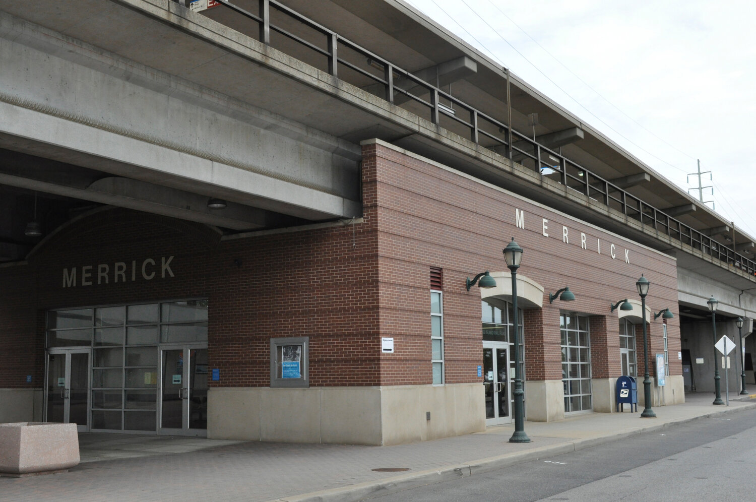 Two girls arrested after multiple teen assaults in Merrick | Herald ...