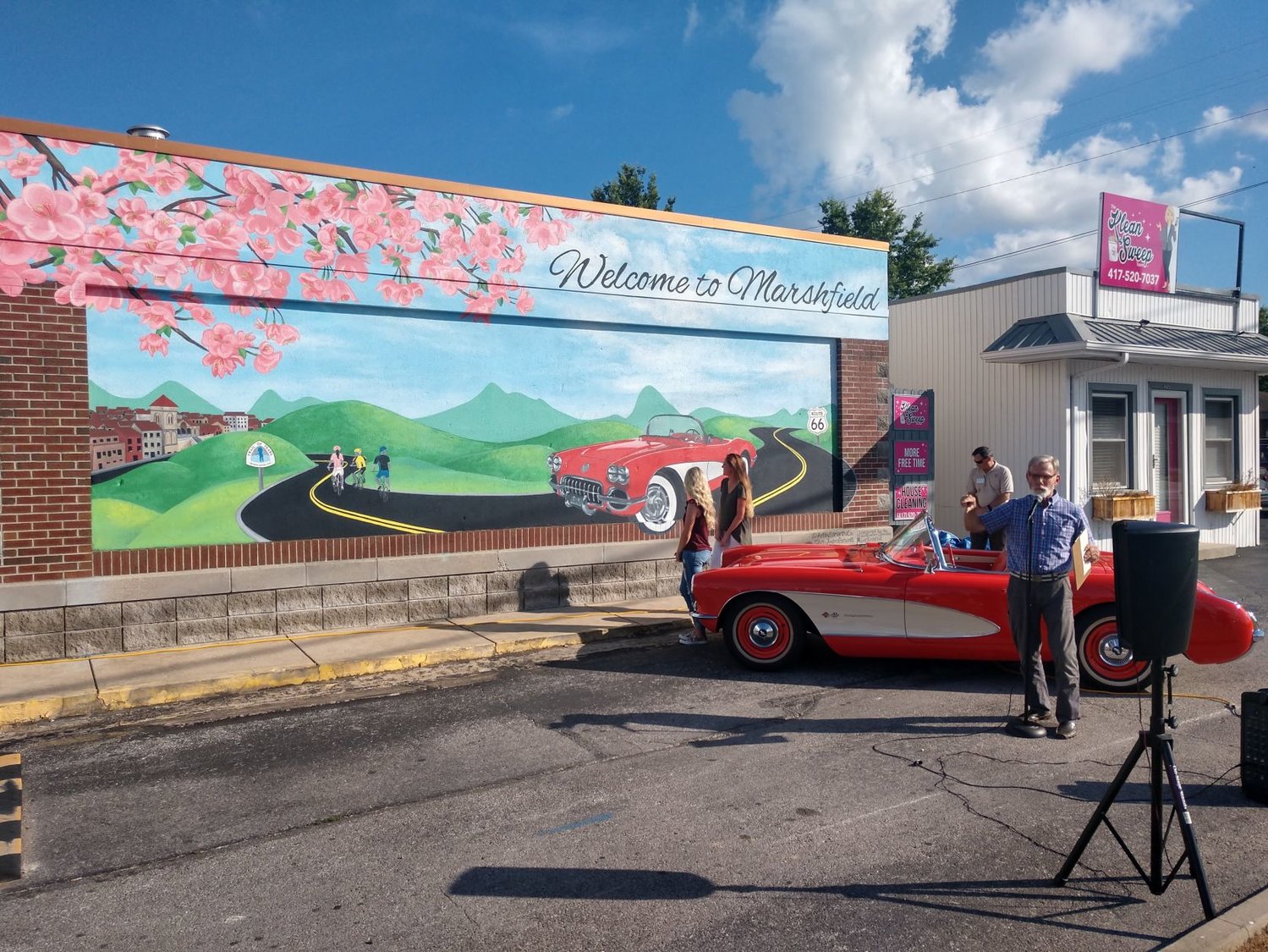 Mural ‘love letter’ to Marshfield | Marshfield Mail