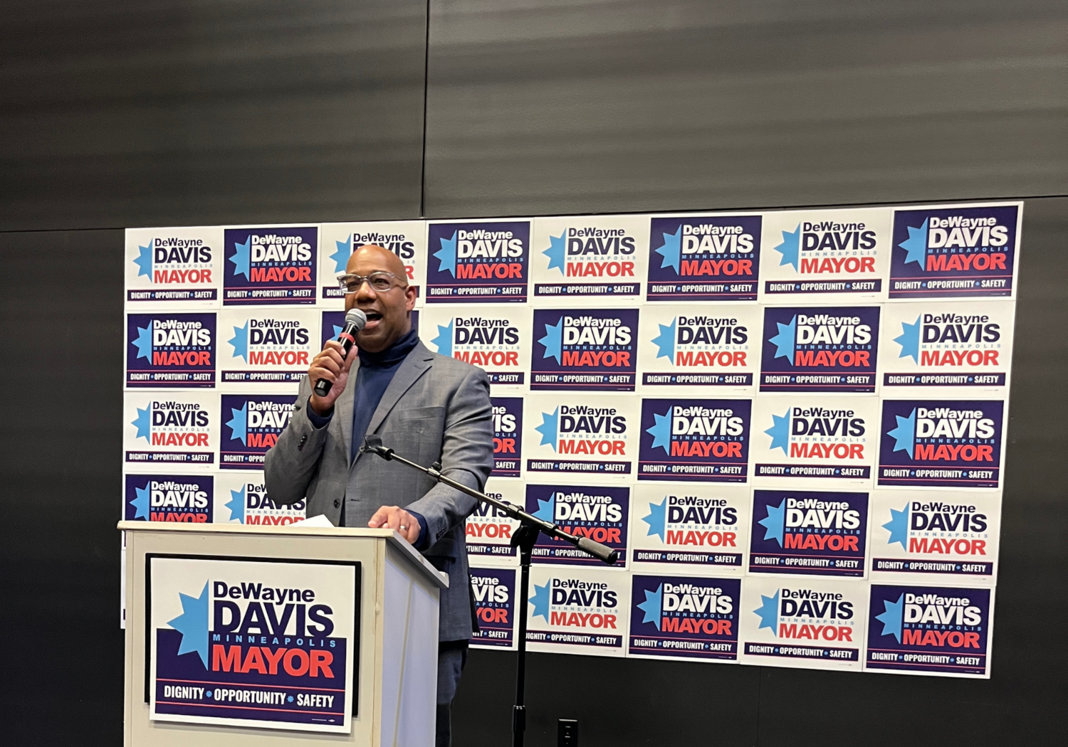 DeWayne Davis kicks off mayoral campaign on Minneapolis’ northside ...
