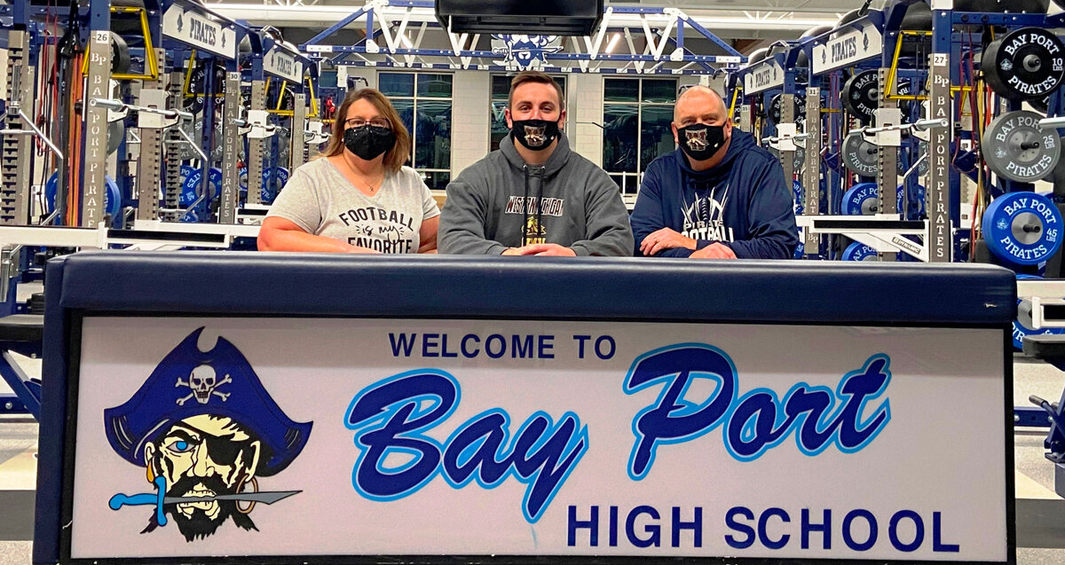 Muraski signs National Letter of Intent - Press Times
