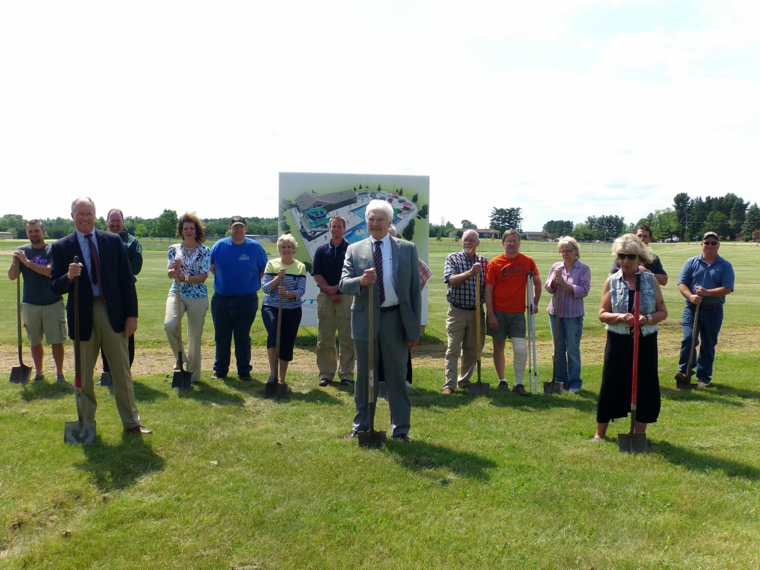 Aquatic Center donor announced; ground broken - Merrill Foto News