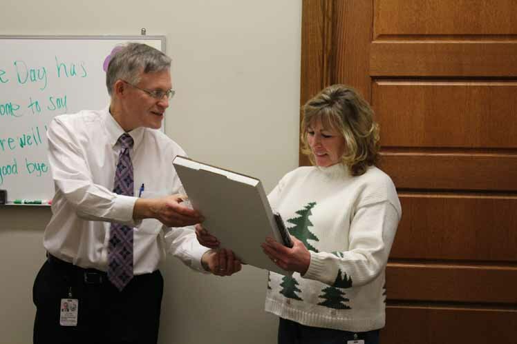 Kimmons retires as Lincoln County Clerk of Circuit Court - Merrill Foto ...
