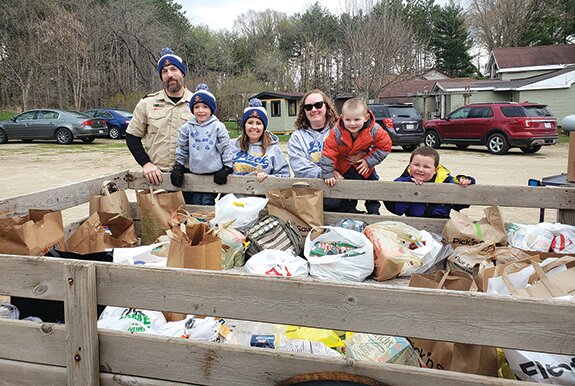 Cub Scout Pack 3650 collects 1200 pounds of food for Saxeville ...