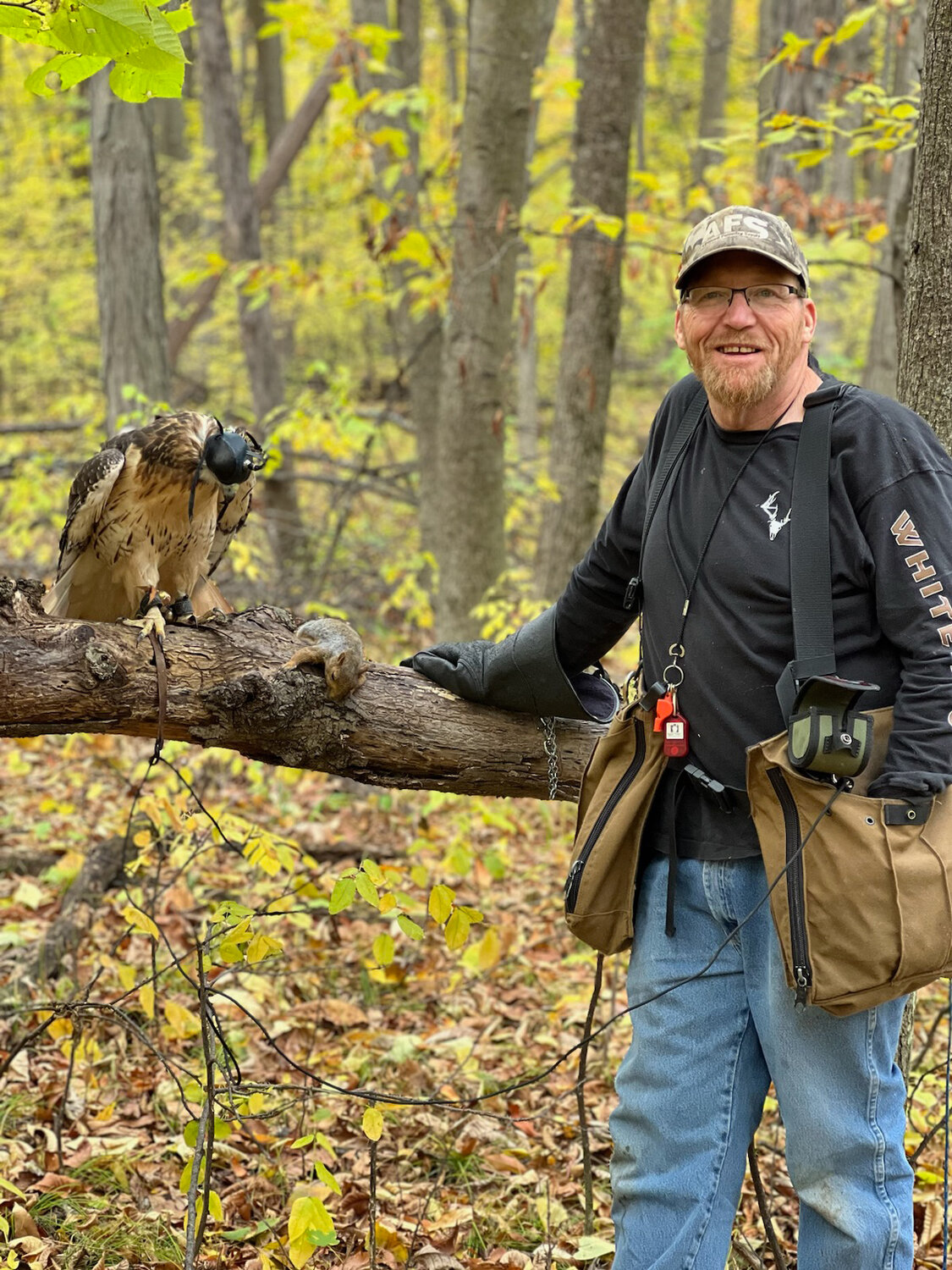 Falconer demonstration open to the public - Merrill Foto News