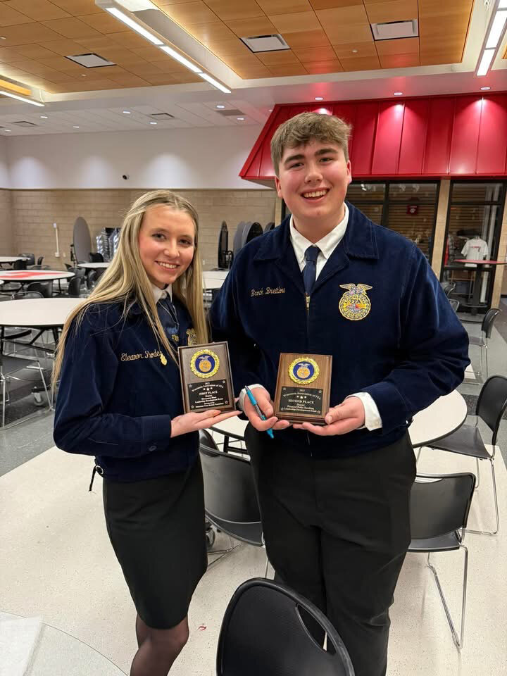 Lomira FFA Members Qualify for Sectionals - Dodge County Pionier
