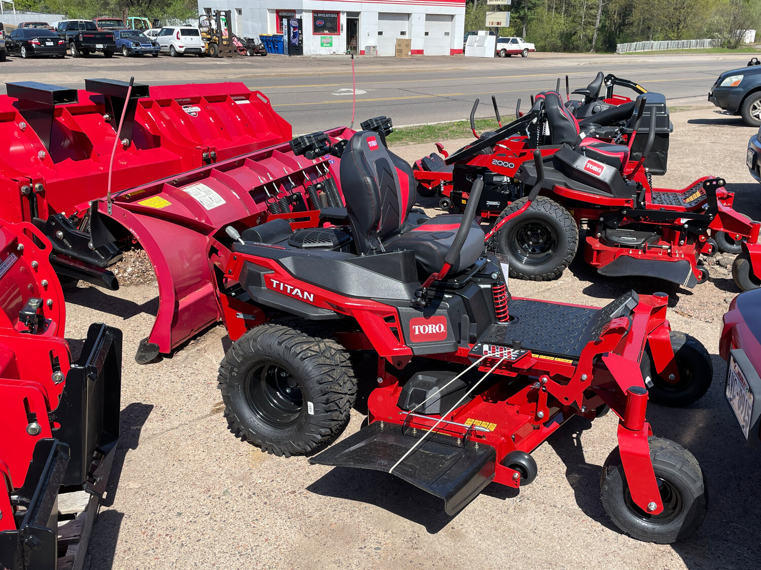 MLD Auto Repair expands to become Toro dealership - Merrill Foto News
