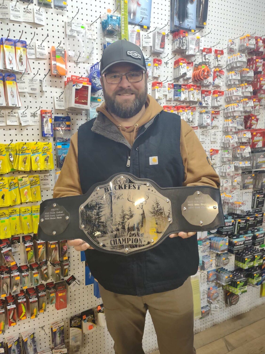 Community celebrates tradition and trophy bucks at Crystal Falls’ Buck ...