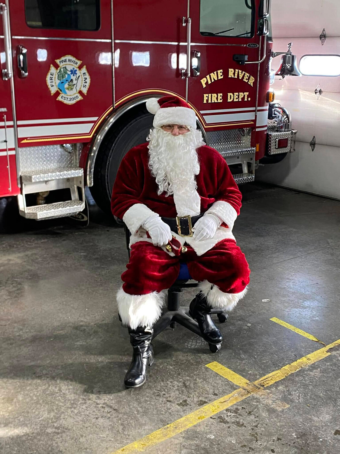 Santa makes weekend appearances in Merrill and Pine River - Merrill ...