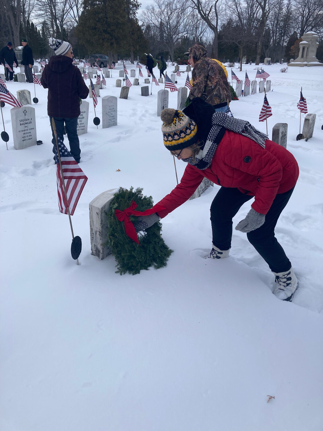 Honoring veterans on Wreaths Across America Day - Peshtigo Times