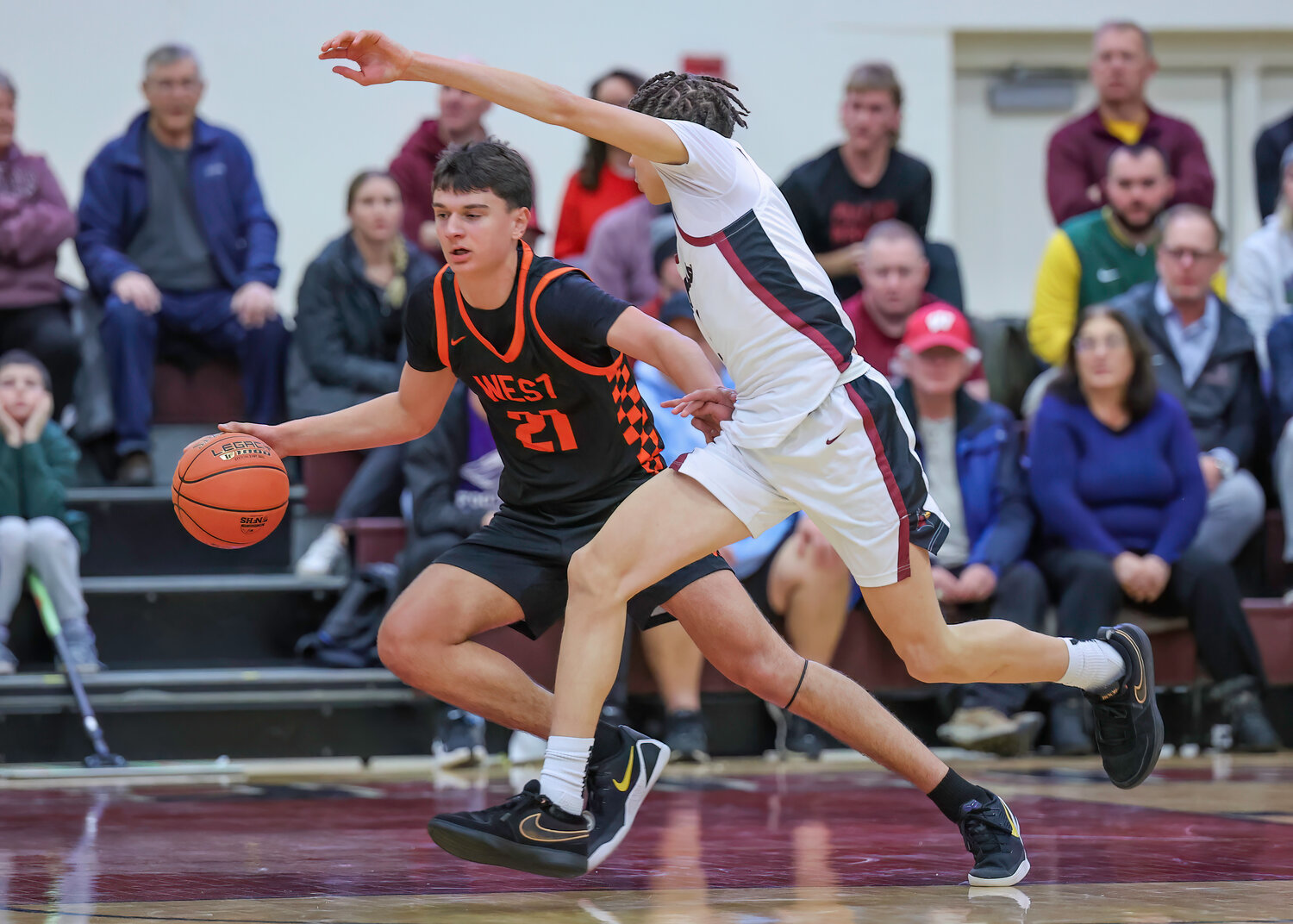Redbirds reclaim the bridge: De Pere stuns West De Pere in rivalry ...