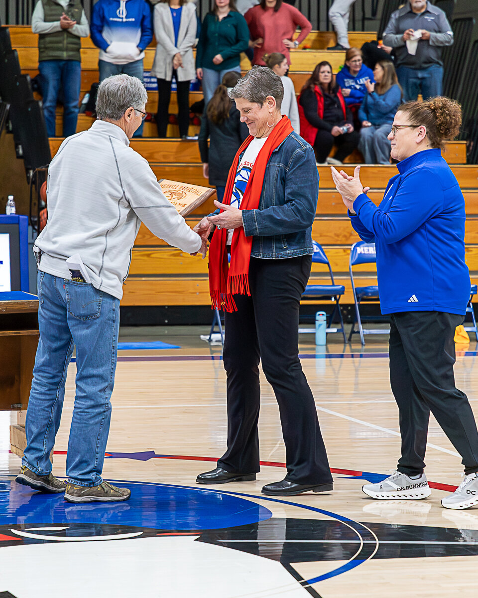 Merrill alumni inducted into Merrill Basketball Hall of Fame, fans ...