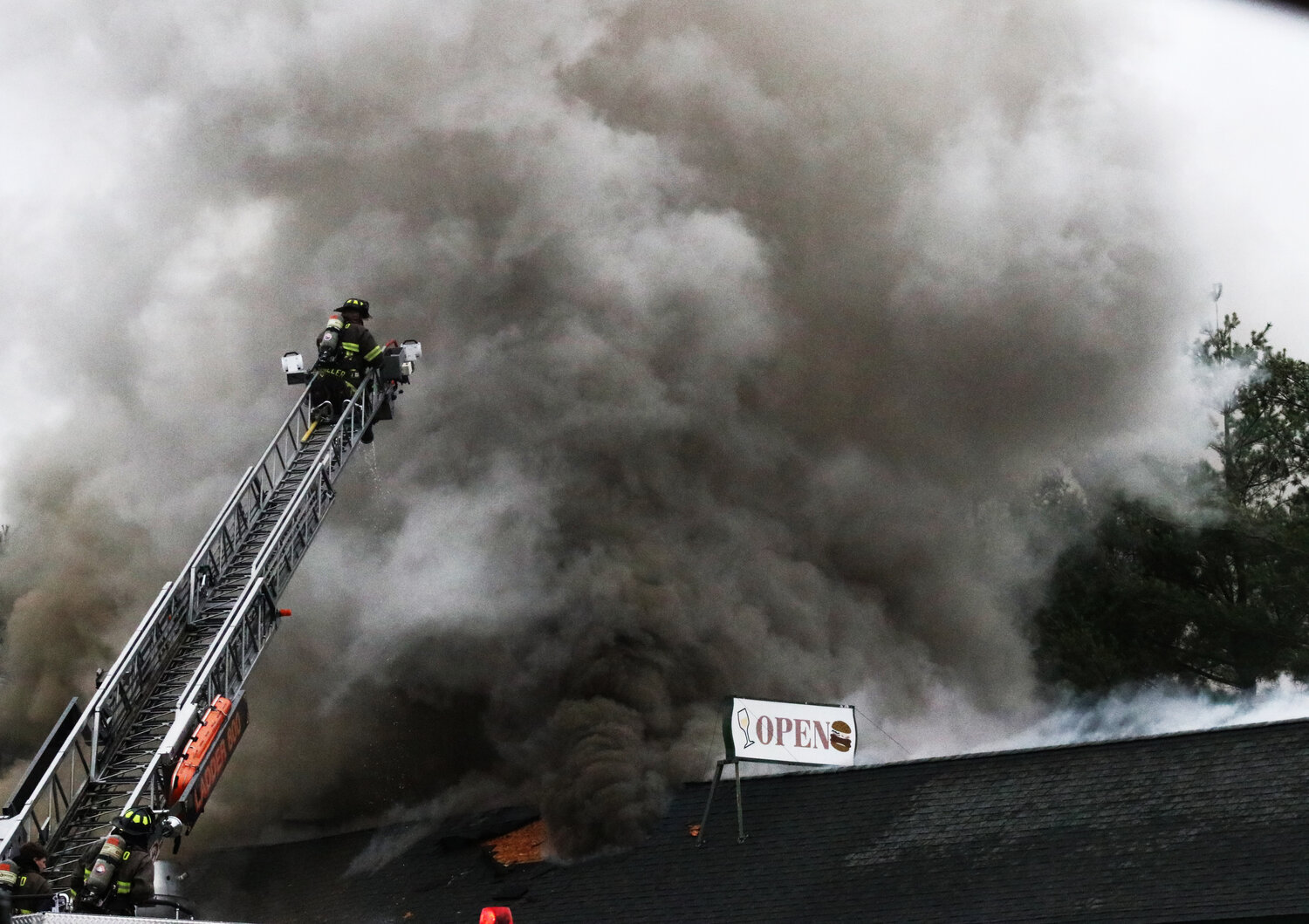 Fire breaks out at Cabin Bar and Grill in Coloma - Waushara Argus