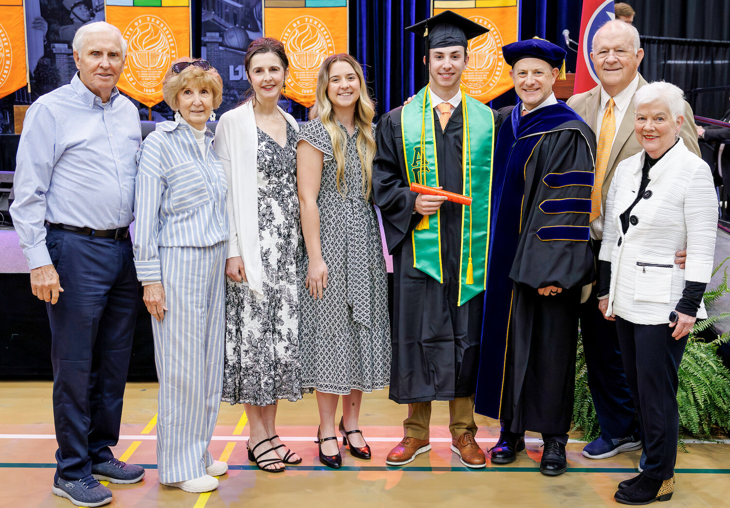 UT Martin business graduate, Paris native, sets his sights on dental ...