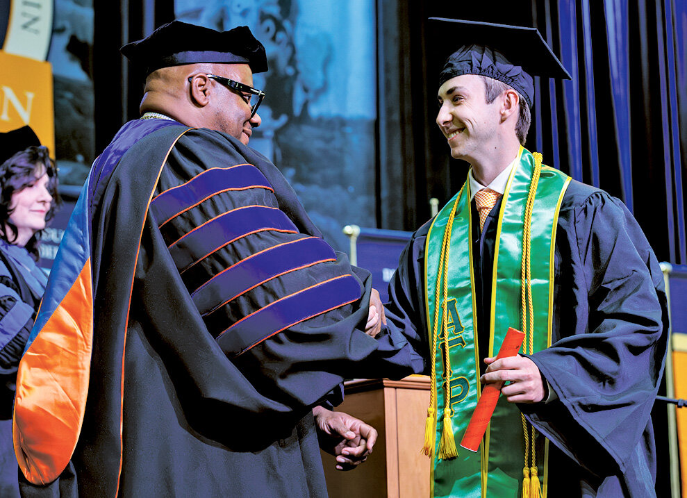 UT Martin business graduate, Paris native, sets his sights on dental ...