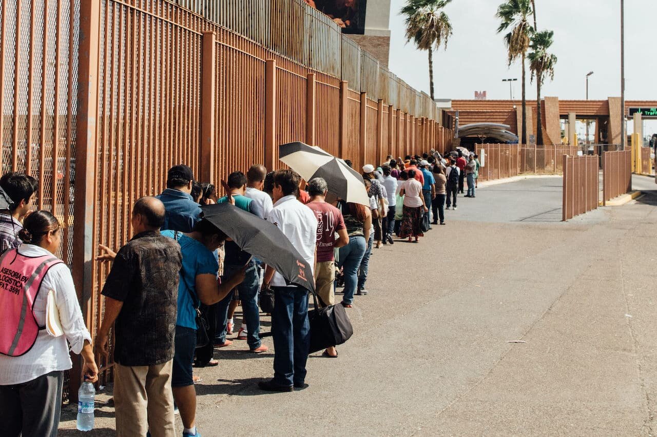 Angry border residents: Re-open land ports of entry to 'non-essential ...