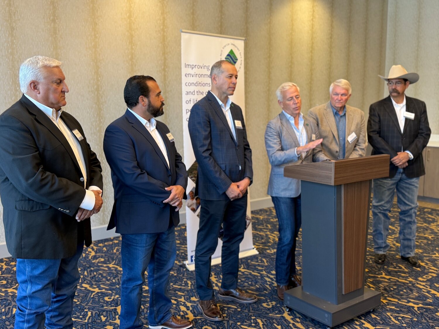 John Beckham at the Binational Rio Grande/Rio Bravo Symposium - Rio ...