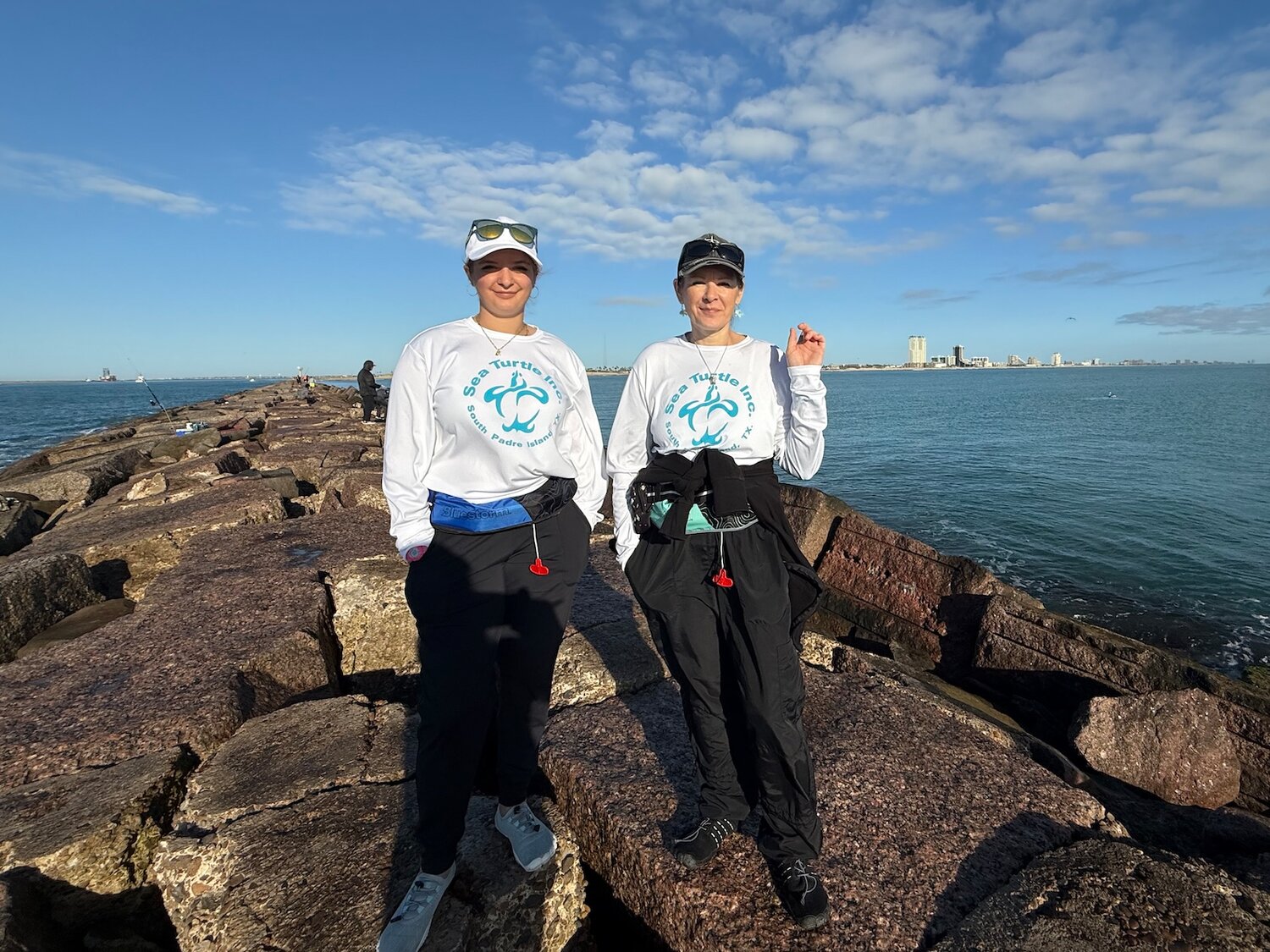 Volunteers give helping hand to sea turtles - Rio Grande Guardian